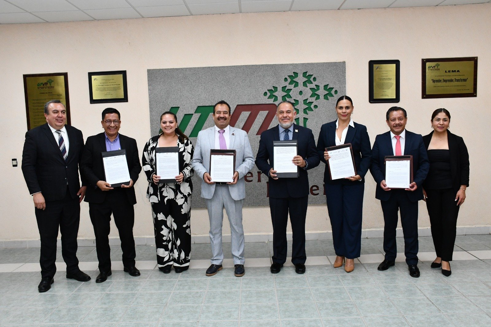 Fortalecerán UTVM y UPT la formación profesional - Plaza Juarez