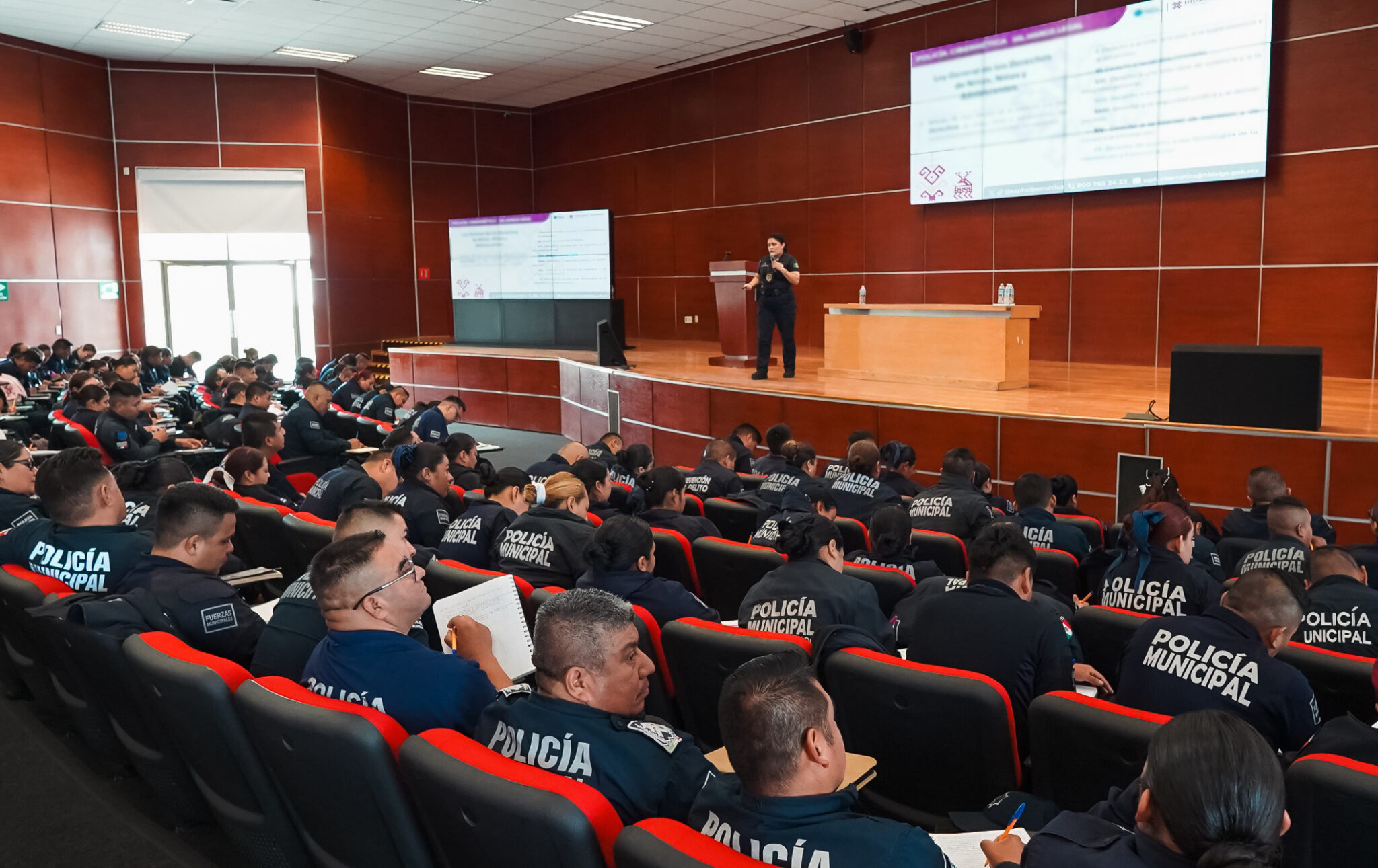 Capacita SSPH a más de 200 policías municipales - Plaza Juarez