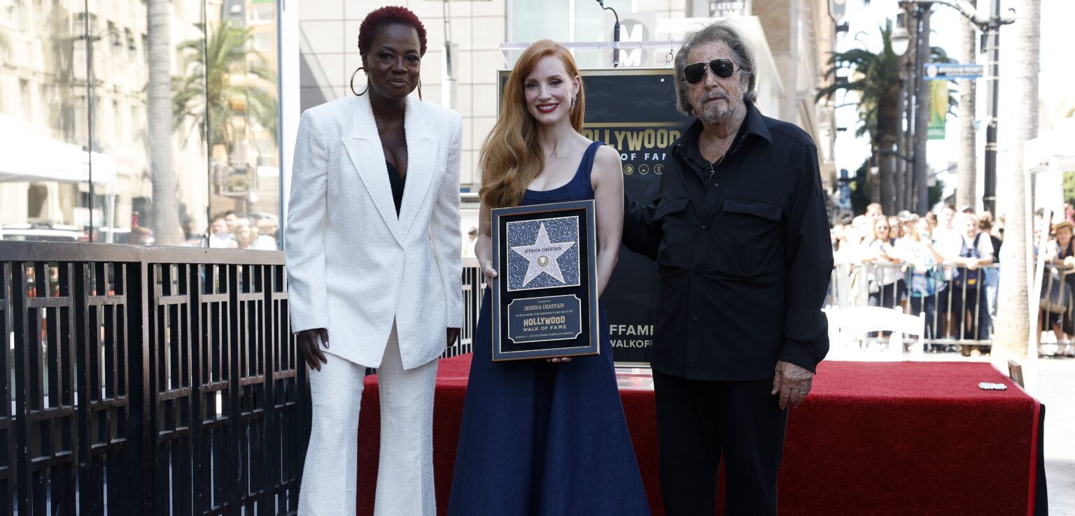 Jessica Chastain recibe su estrella en el Paseo de la Fama - Plaza Juarez