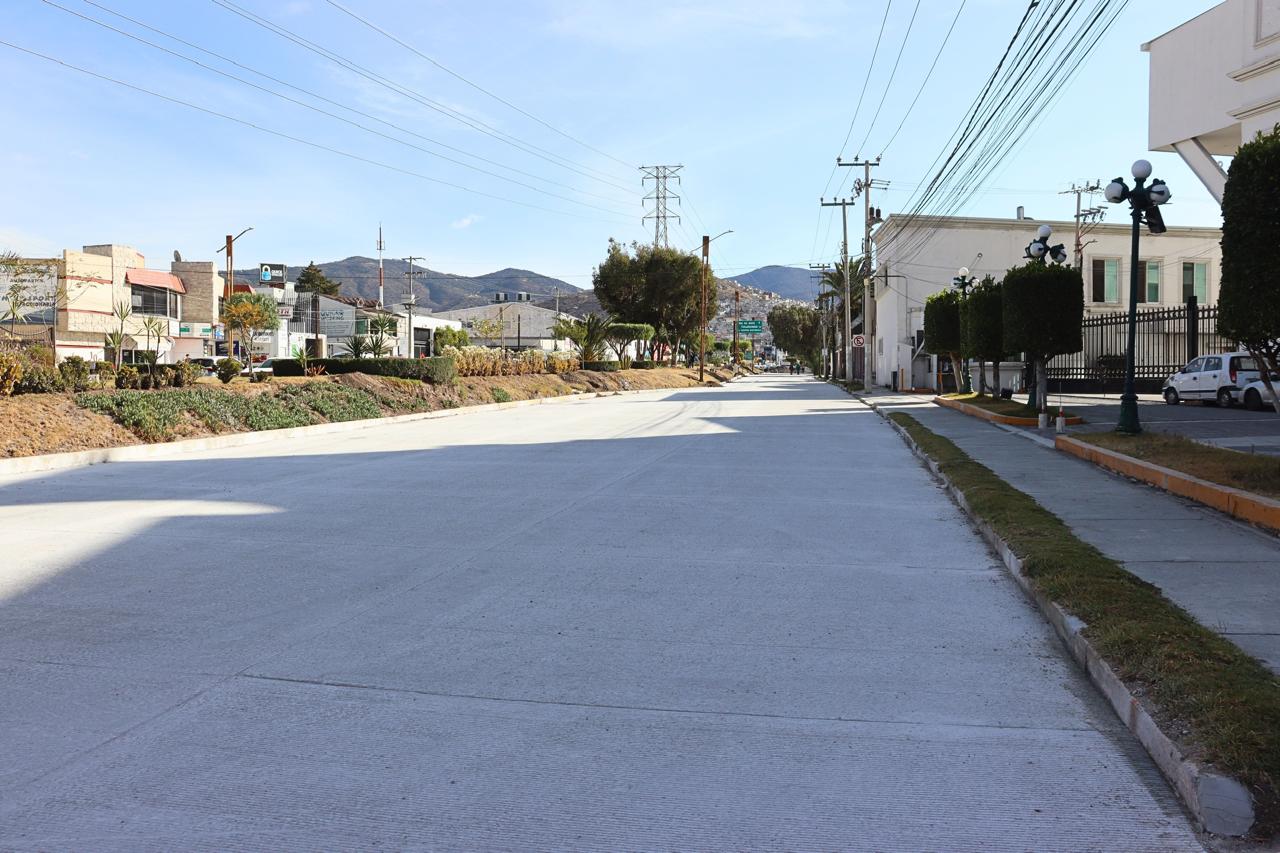 Aperturan paso vehicular en Avenida Universidad - Plaza Juarez