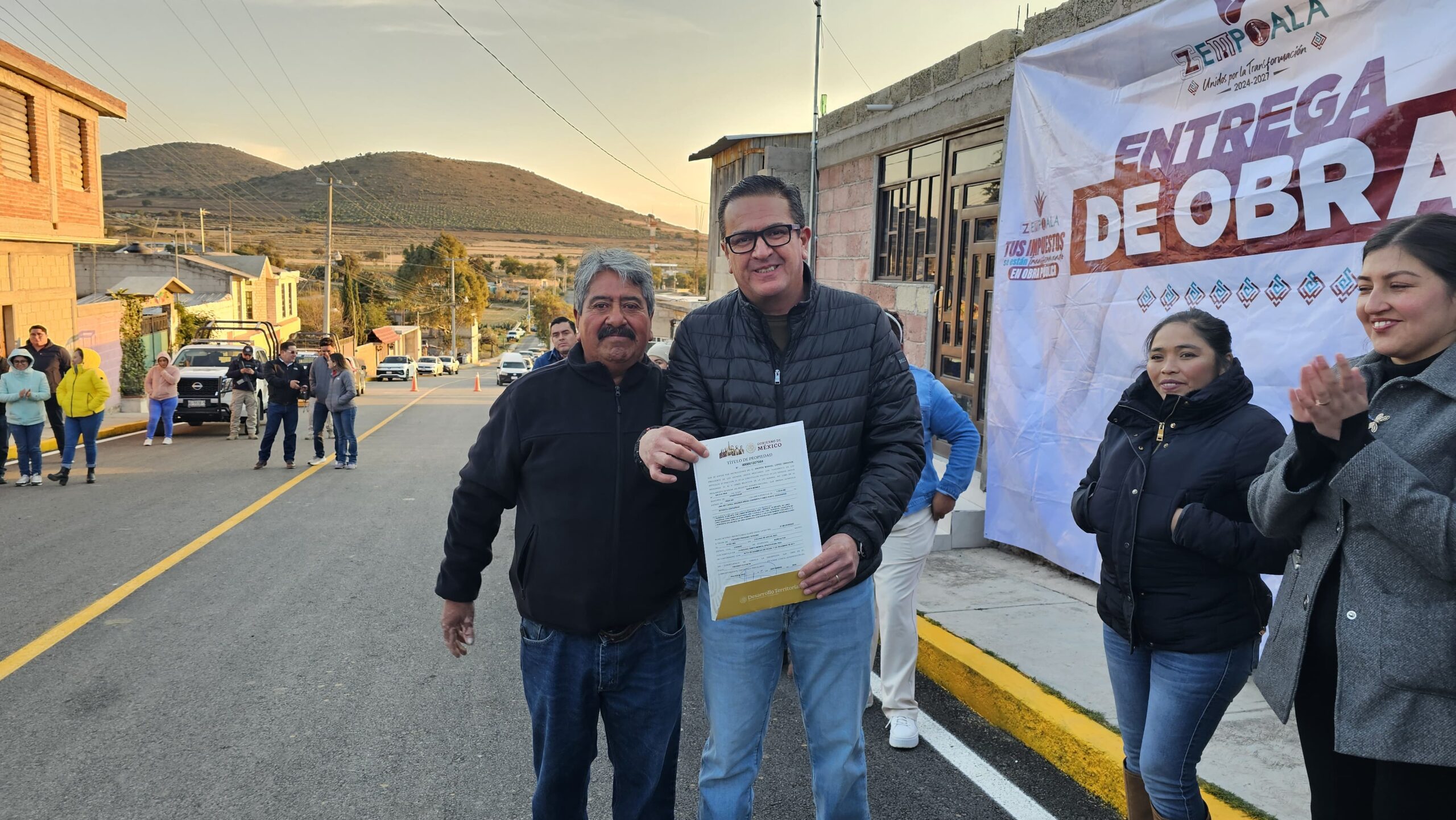 Entrega alcalde Zempoala obras sociales en dos comunidades - Plaza Juarez